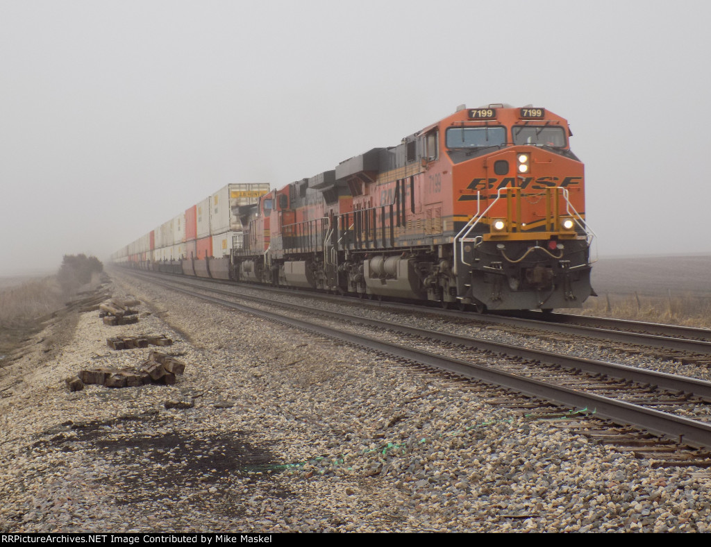 BNSF 7199